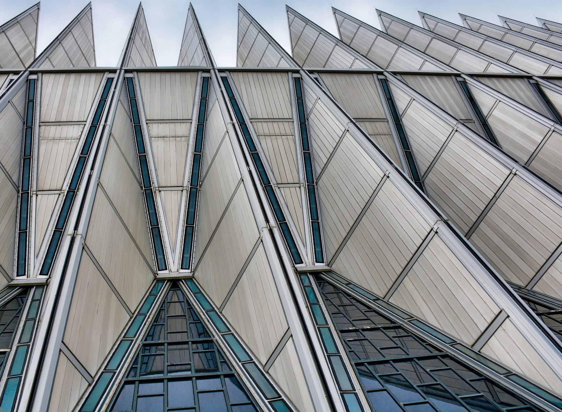 Aluminium Curtain Wall System in UAE | Umm Al Quwain Expert